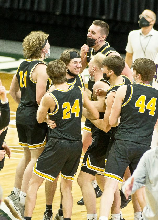 On to championship game | News, Sports, Jobs - The Daily News